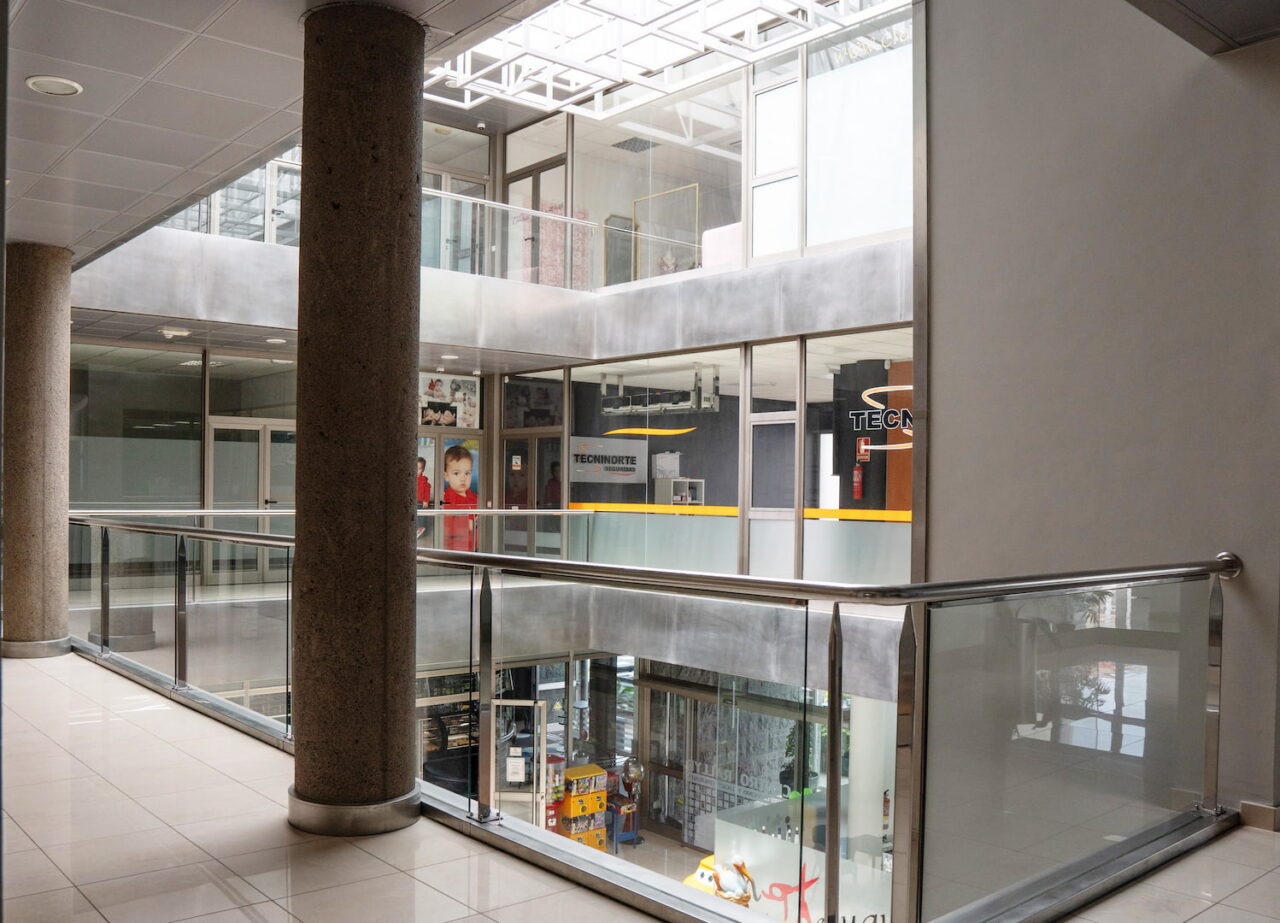 Centro de negocios - Centro Rallye